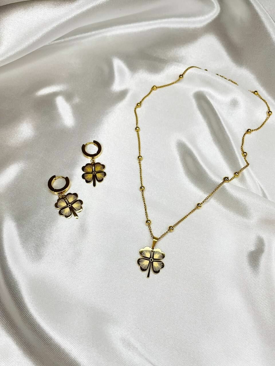 Комплект бижутерии