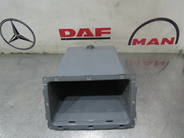 Полка вещевая панели приборов для а/м KAMAZ 5490, Mercedes Axor