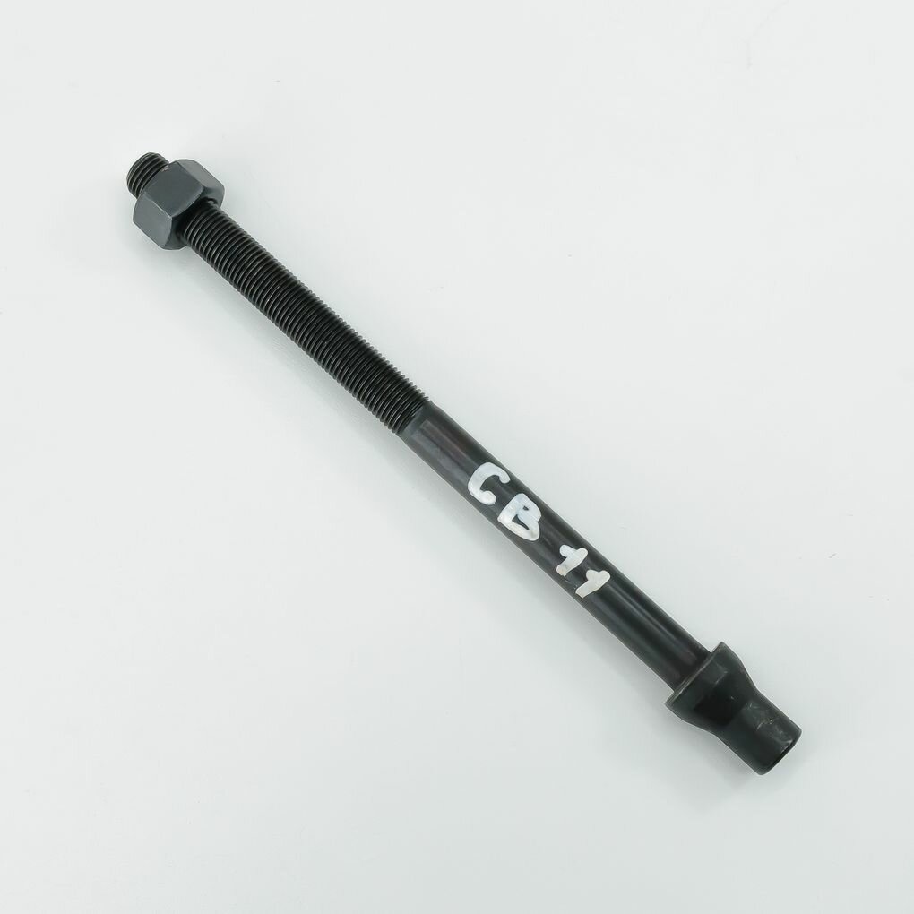 Центральный болт рессоры диаметр 12, длина 175, ZEVS