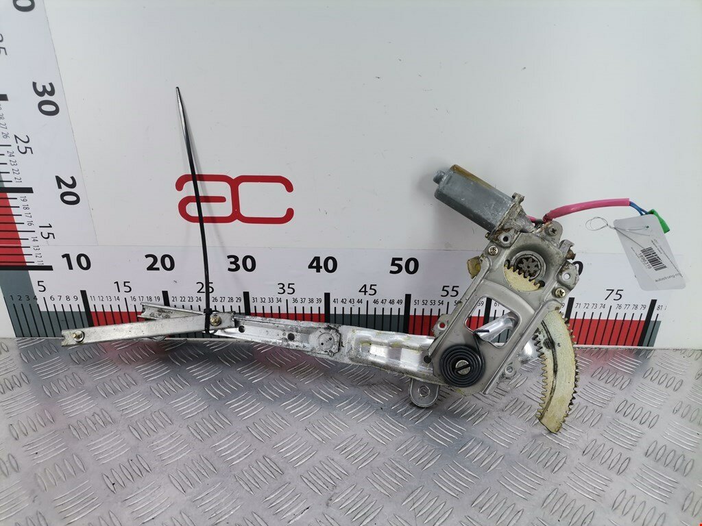 Стеклоподъемник электрический двери передней правой Subaru Impreza 1 (GC/GF) 62112FA000 арт. 1896316