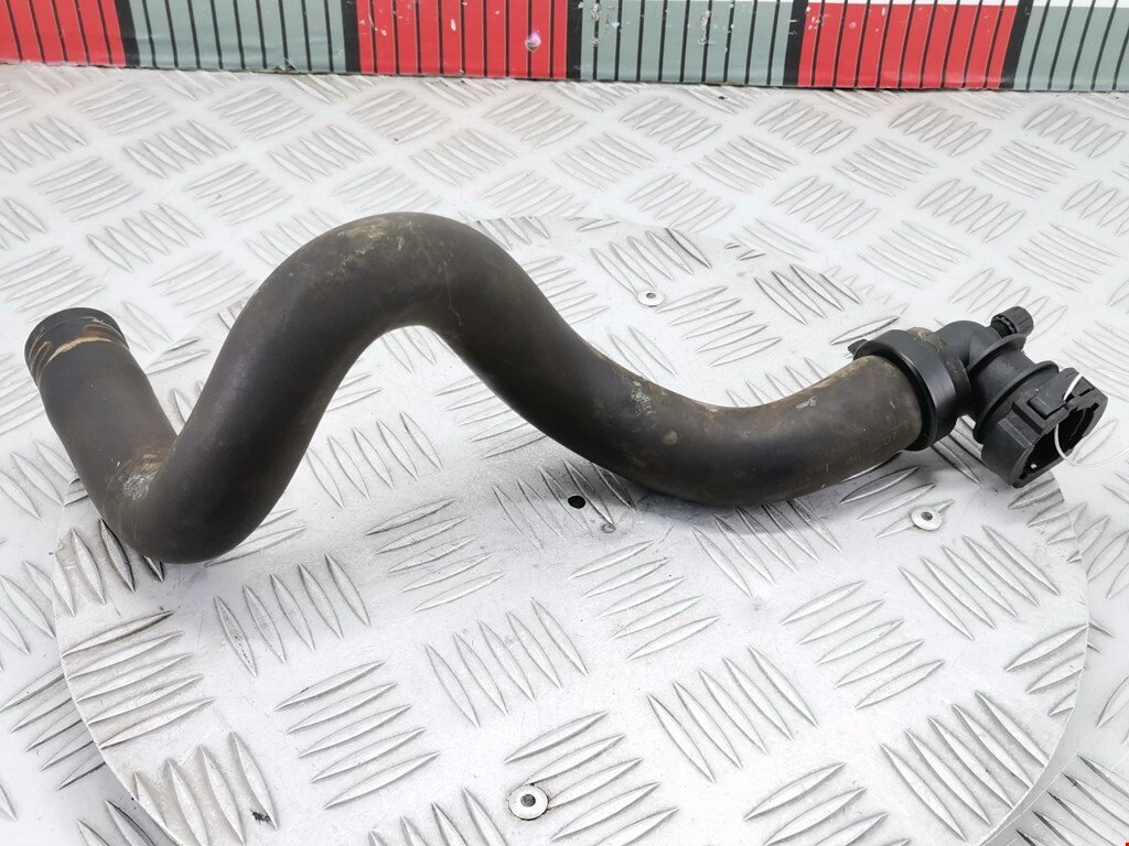 Патрубок вентиляции картерных газов Citroen C4 1 арт. 1900540