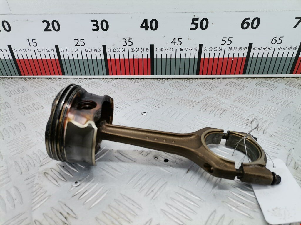 Поршень с шатуном BMW 1-Series (E81/E82/E87/E88) 11257562453 арт. 2033841