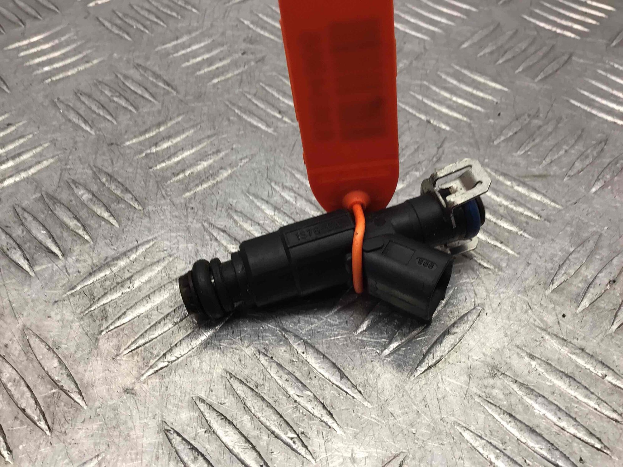 Б/У Форсунка Ford Focus 2 поколение (2005-2008) 2008 г.