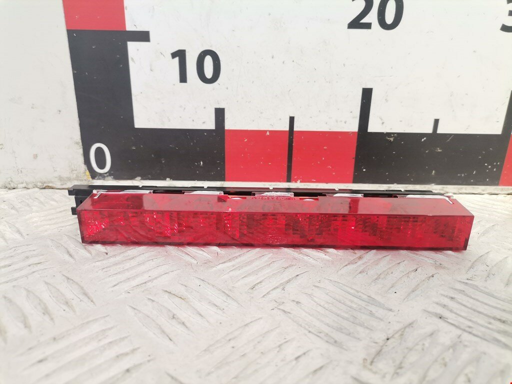 Фонарь дополнительный тормозной (стоп-сигнал) Ford Focus 2 1151768 арт. 1503337