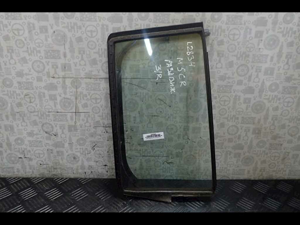 Стекло двери задней правой (форточка) Mazda 5 CR CC3372661B9D арт. 334562