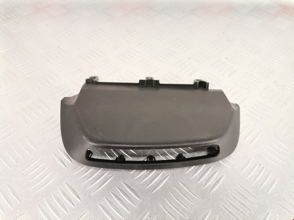 Накладка декоративная на торпедо Hyundai Solaris 2 (RC) 93700H5100 арт. 1444642