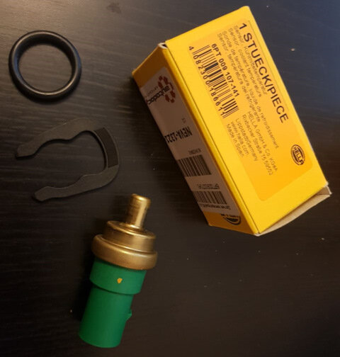 Датчик температуры жидкости HELLA 6PT009107141