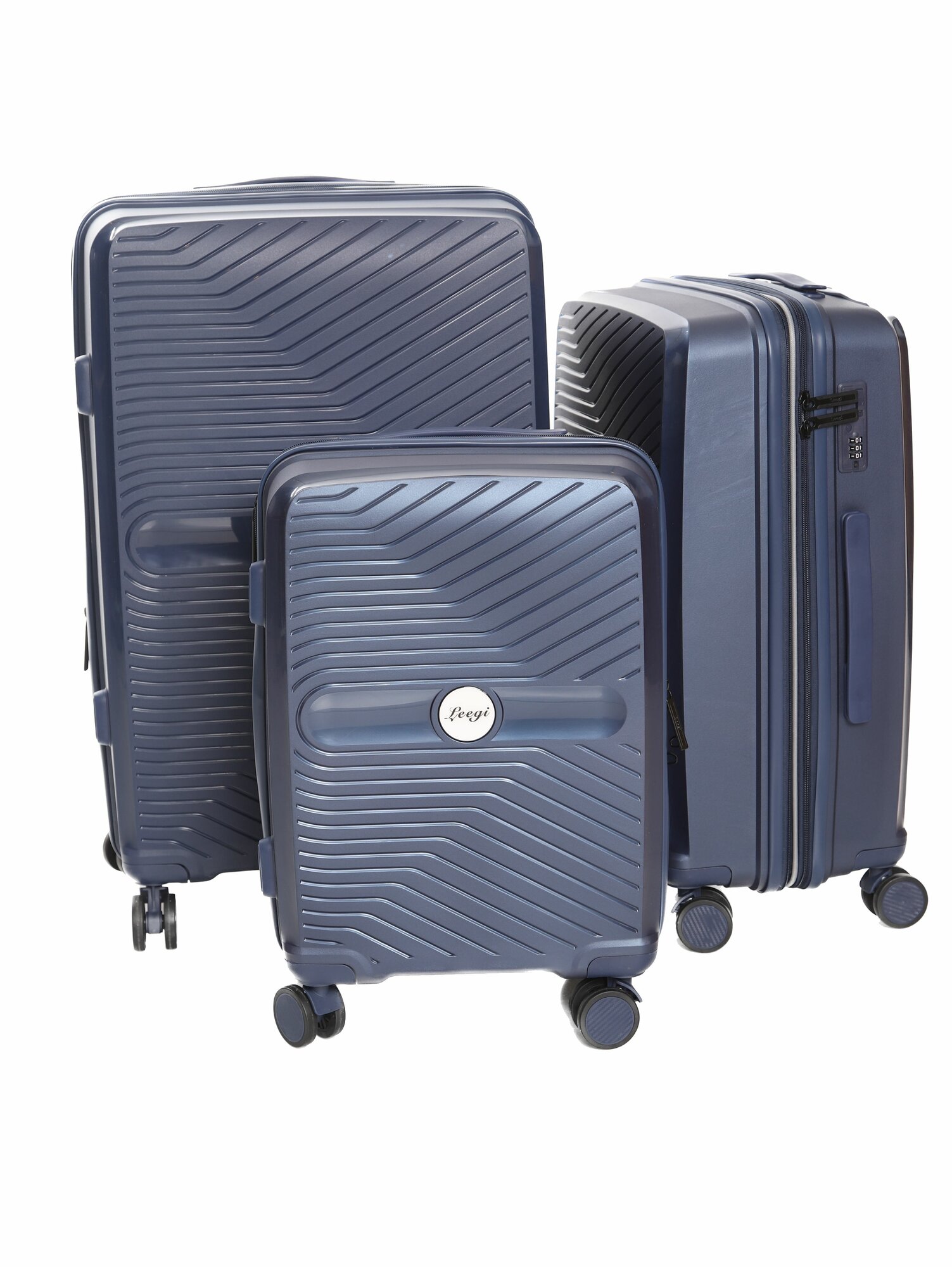 Комплект чемоданов 