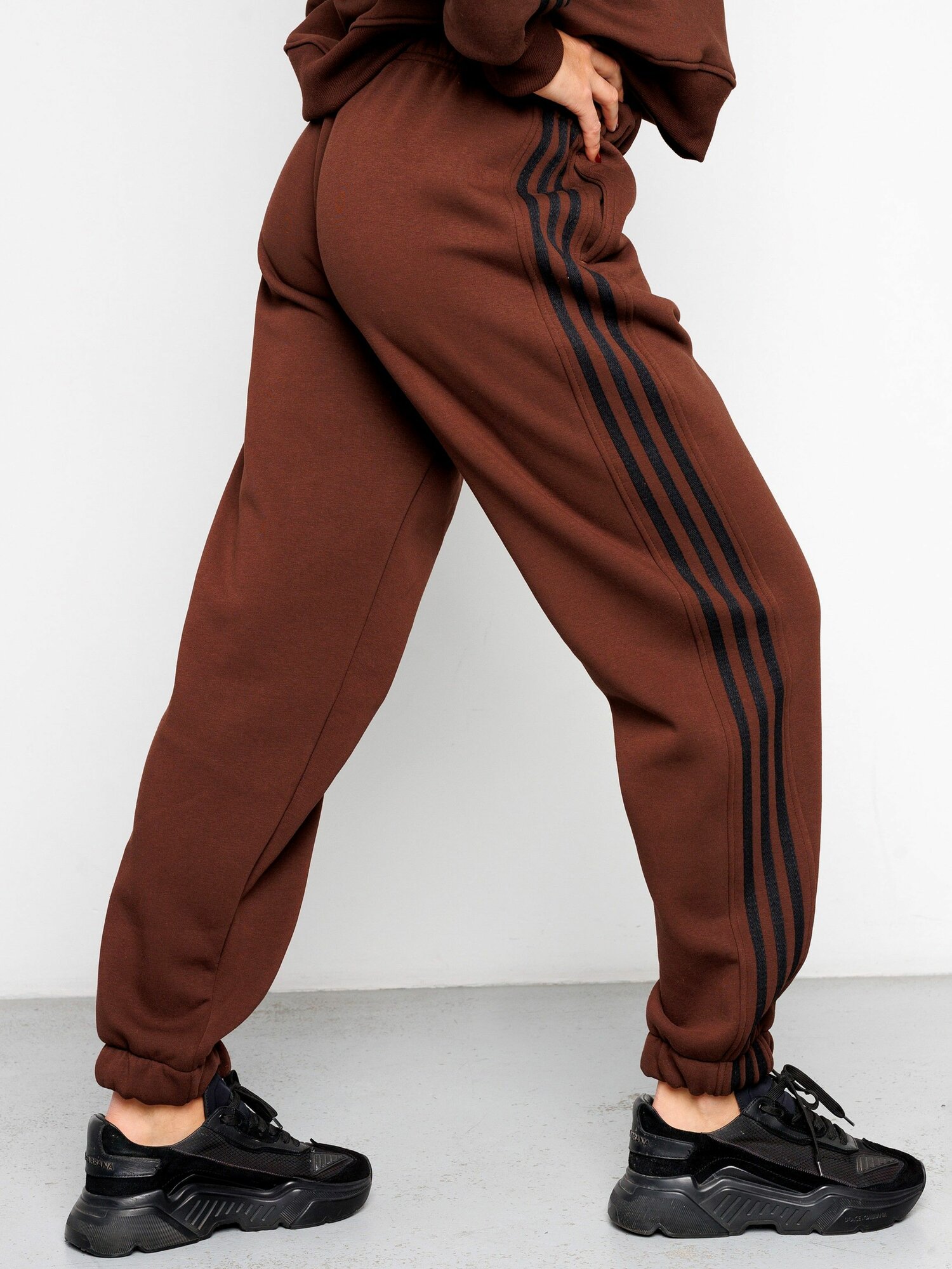 Брюки спортивные