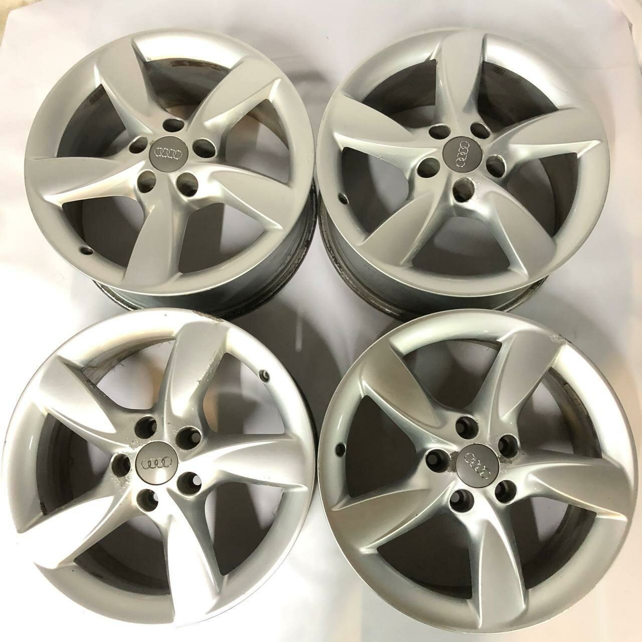Колесные диски Audi 17x7.5 PCD 5x112 D66.6 ET37 (оригинал)