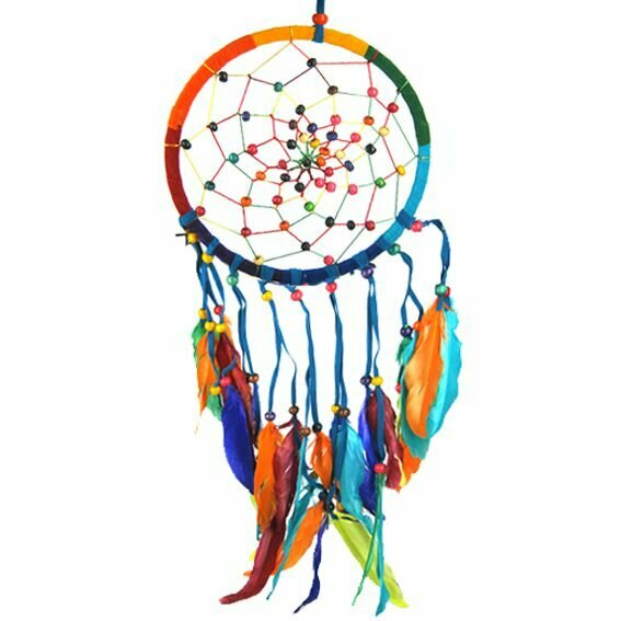 Ловец снов цветные деревянные бусины в радужном круге с перьями (макраме, диаметр 16,5 см, длина 45 см.), 1 шт.