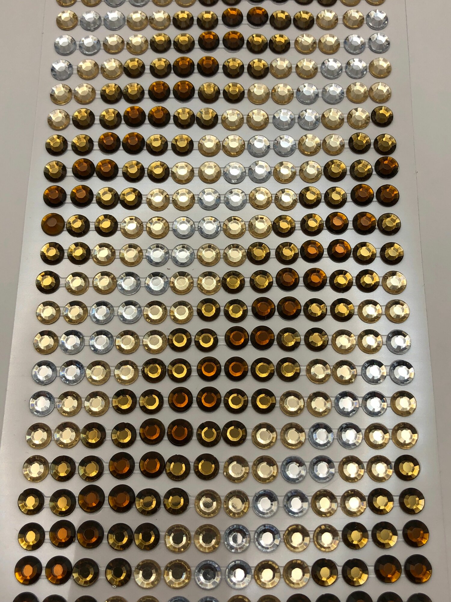 Стразы для рукоделия / декора, самоклеящиеся (диаметр 6 мм, 504 шт) стразы клеевые для лица / для вытупления