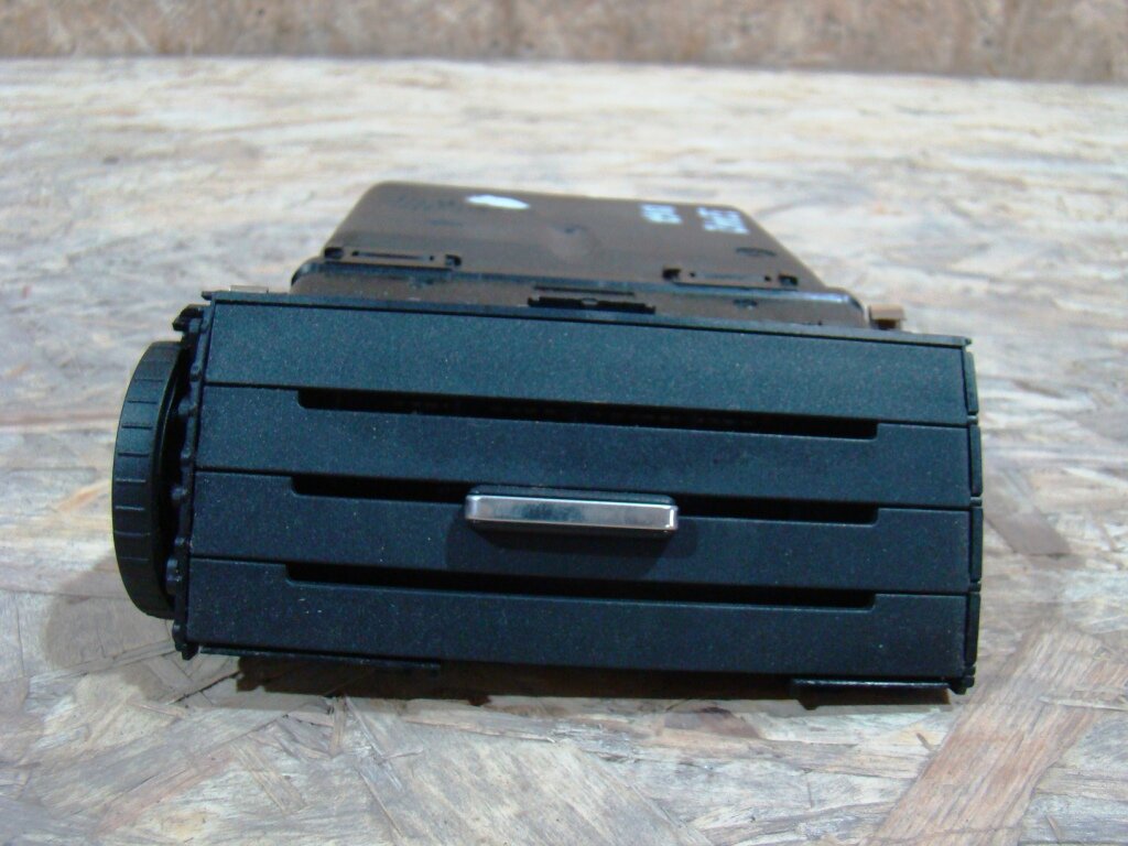 Ford Kuga 1 Дефлектор воздушный 1493509