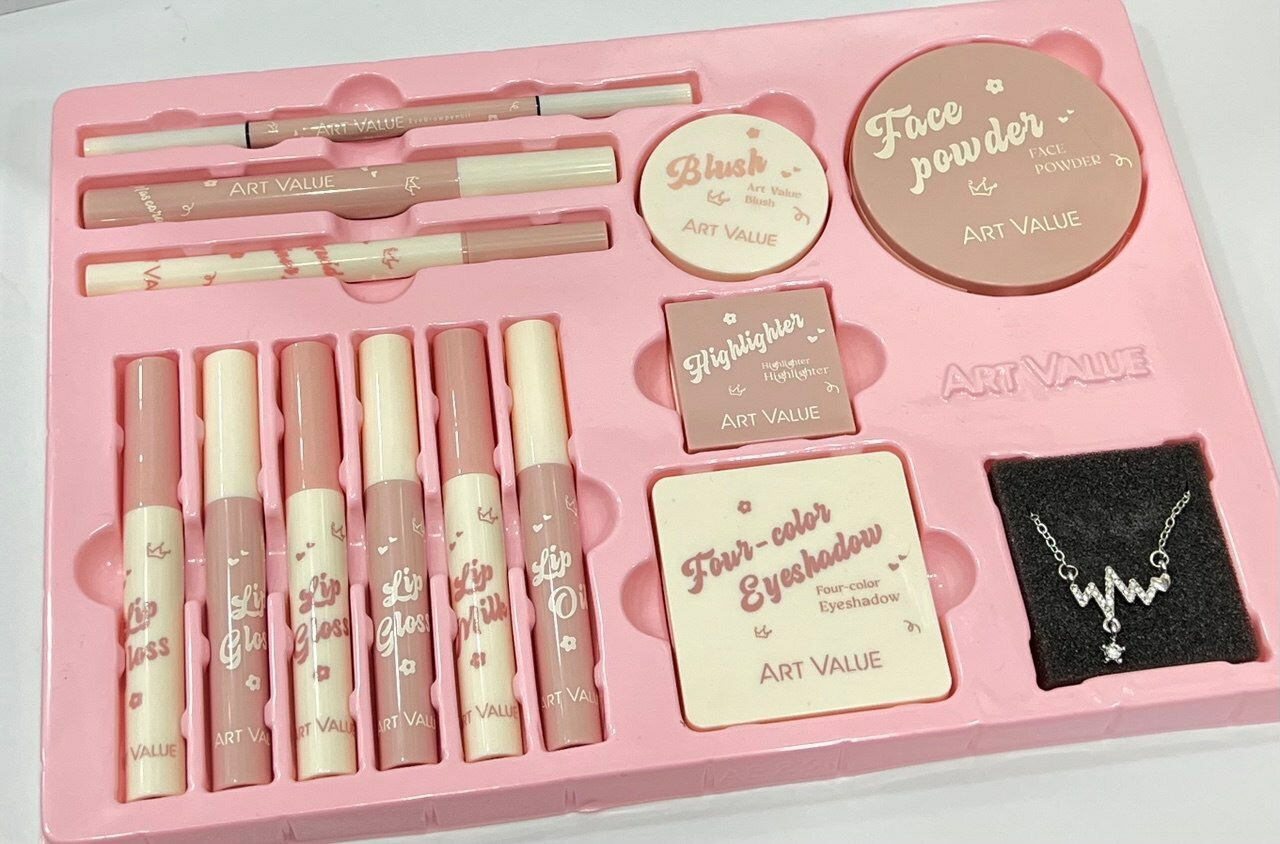 Набор для макияжа, хайлайтер+тушь+тени+пудра+румяна+ожерелье