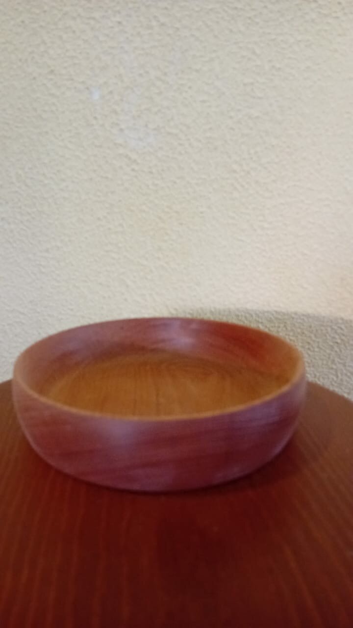 Миска из бука. Деревянная тарелка. Деревянная посуда.