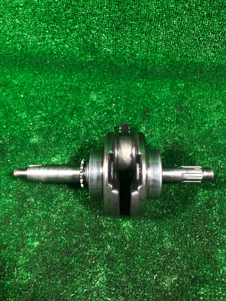 Коленвал 139FMB Alpha, Delta 70сс p-13 шатун-122мм щеки-87мм