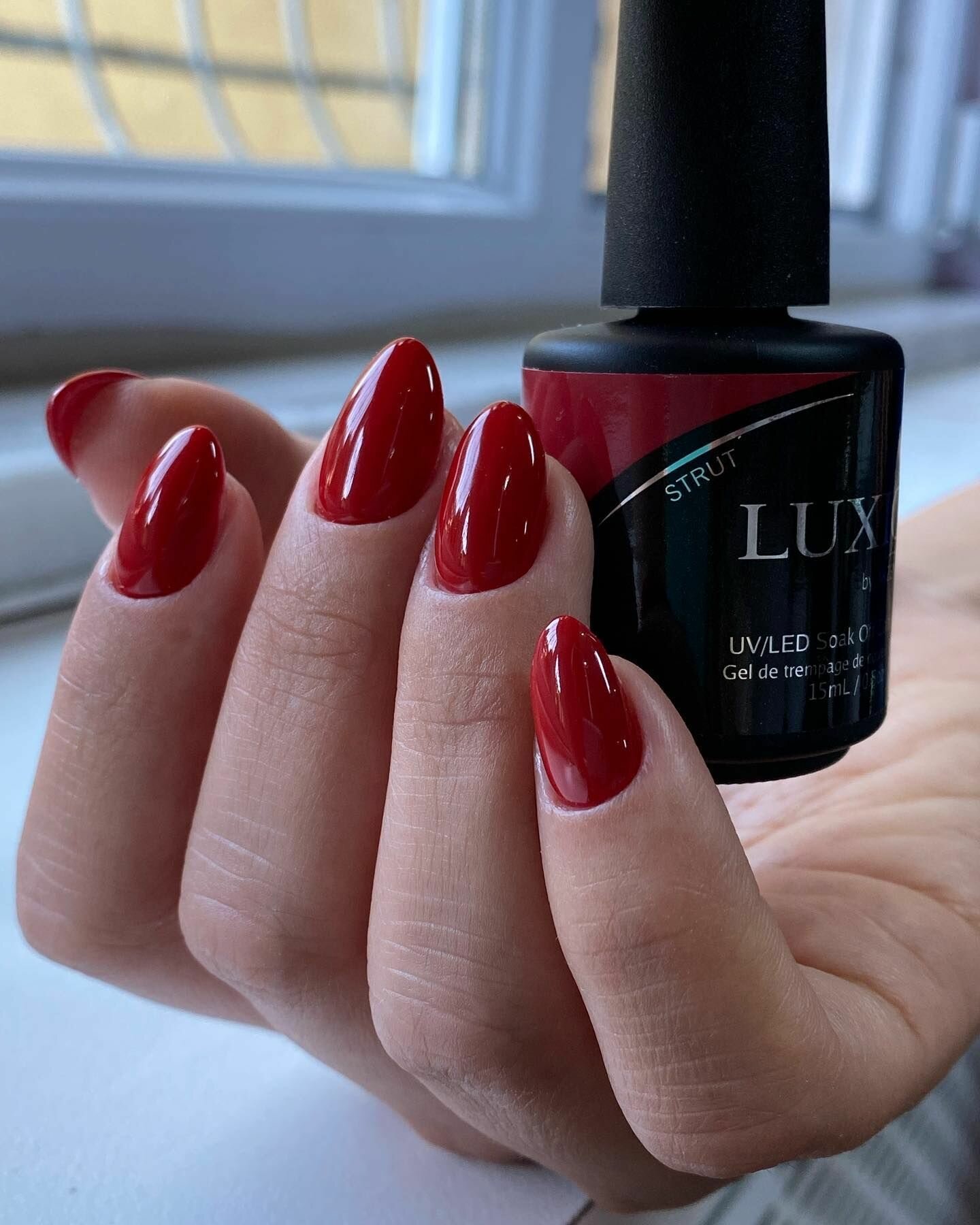 Luxio гель-лак Strut 15мл