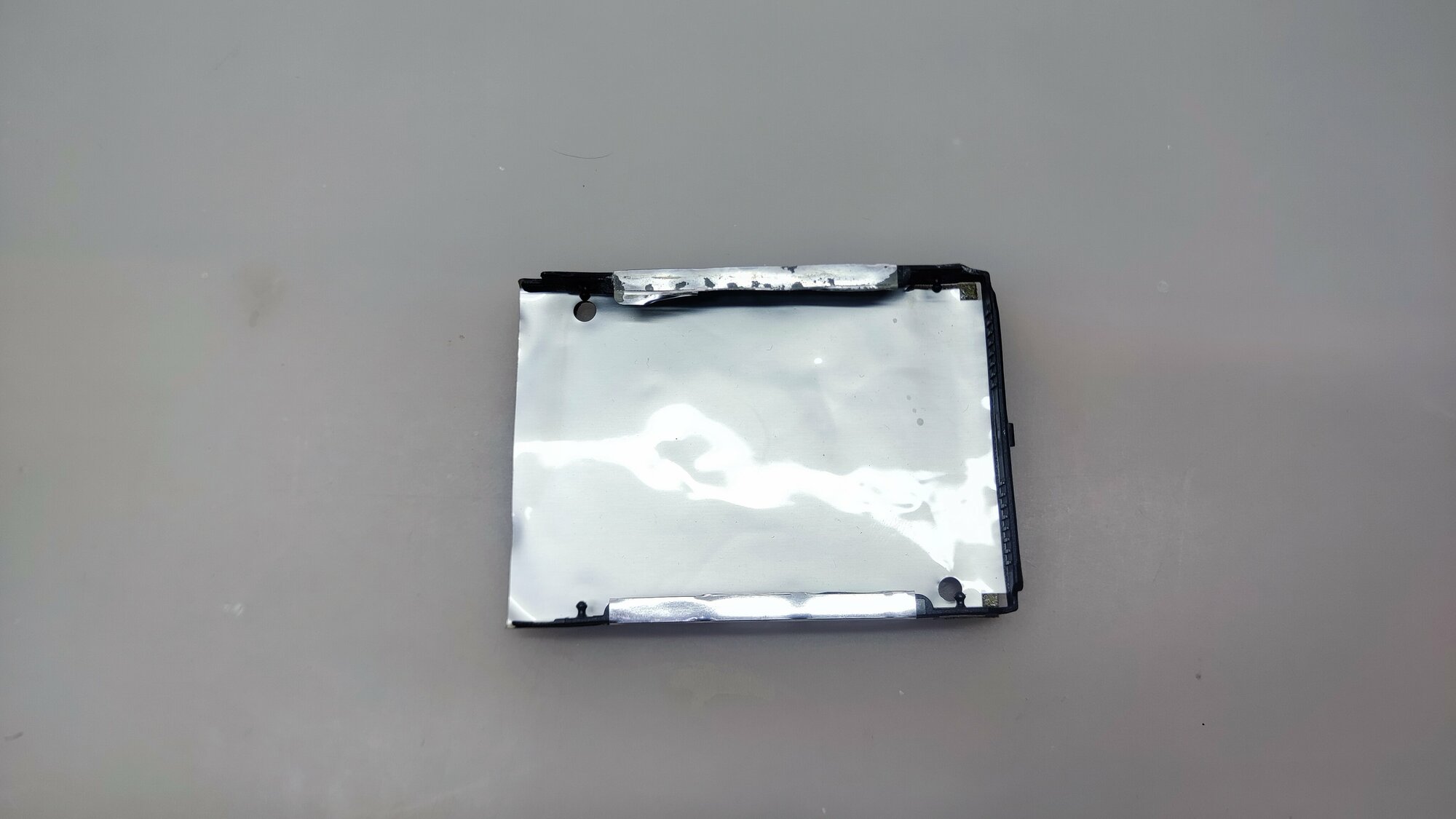 Корзина HDD Lenovo IdeaPad 330-15IKB (AP13N000900KRD)