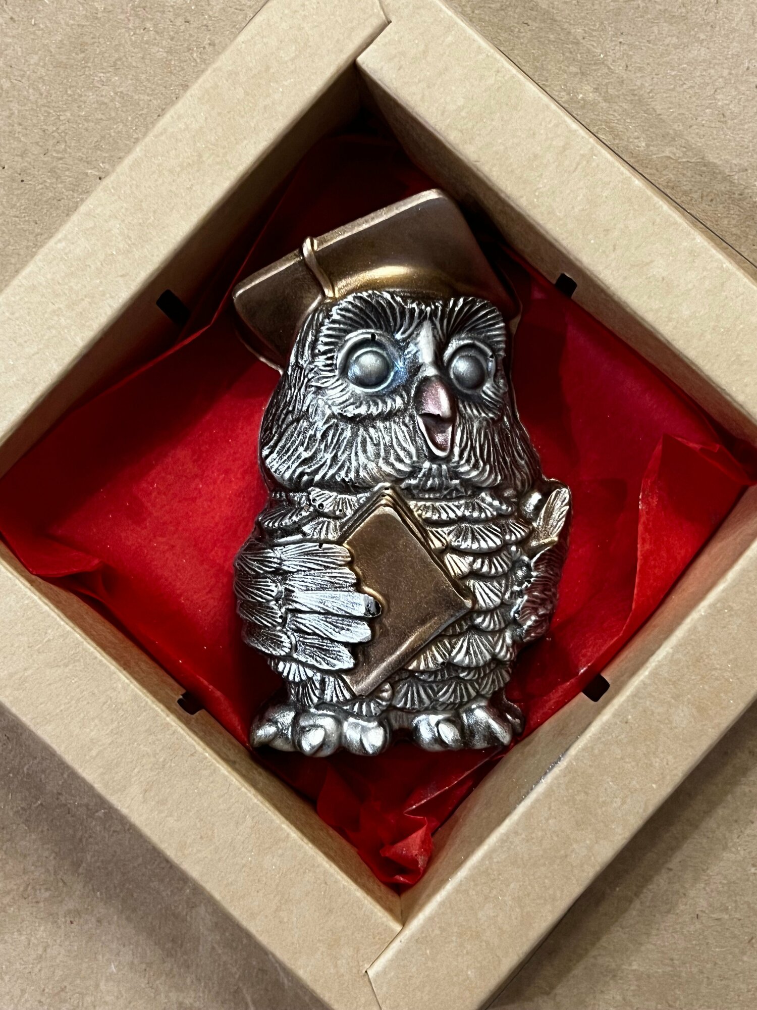 Шоколадная фигура "Сова мудрая", темный шоколад, ручная работа