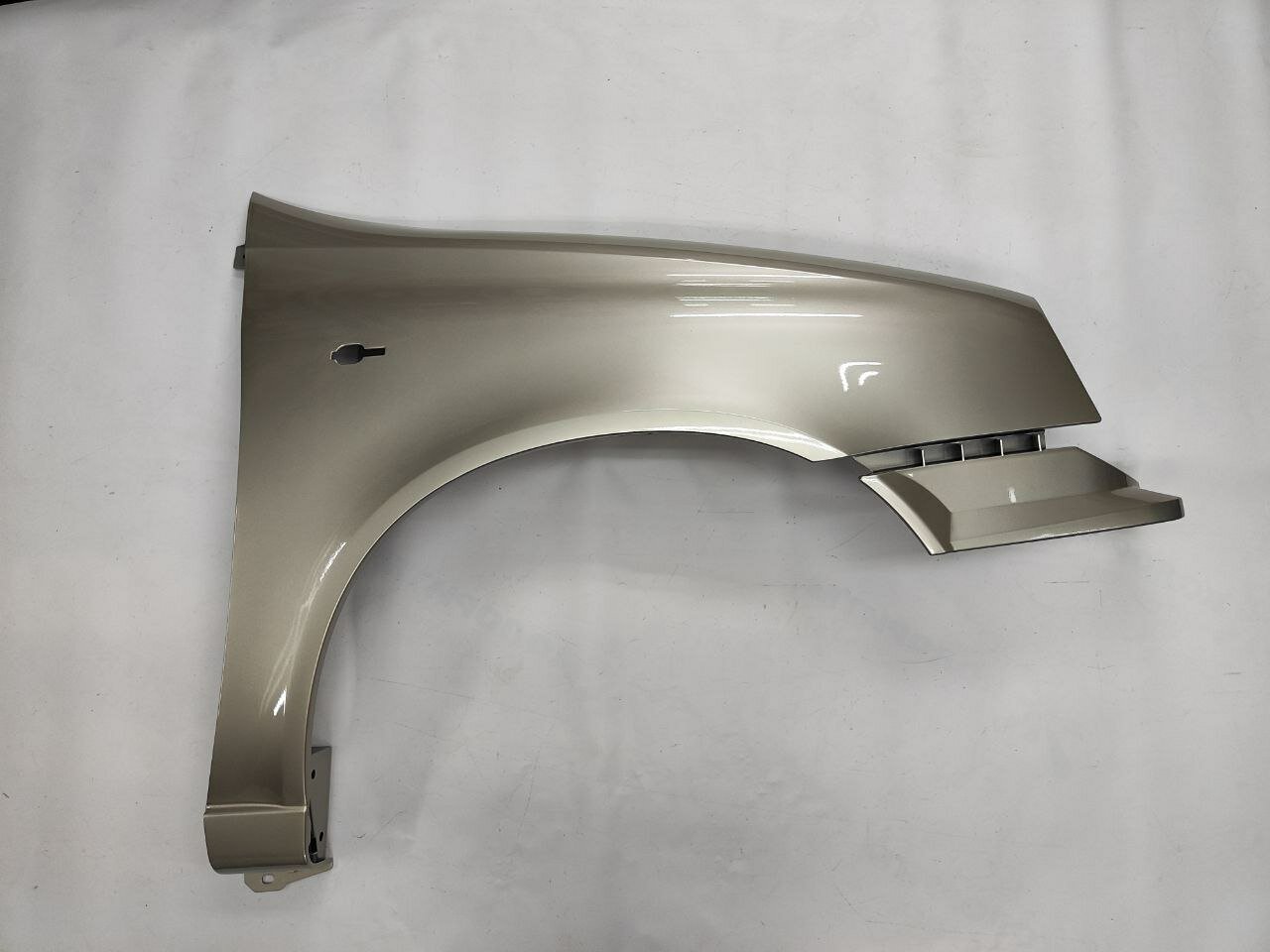 Крыло правое "аэлита 218 " для Калины 1,(пластиковое )