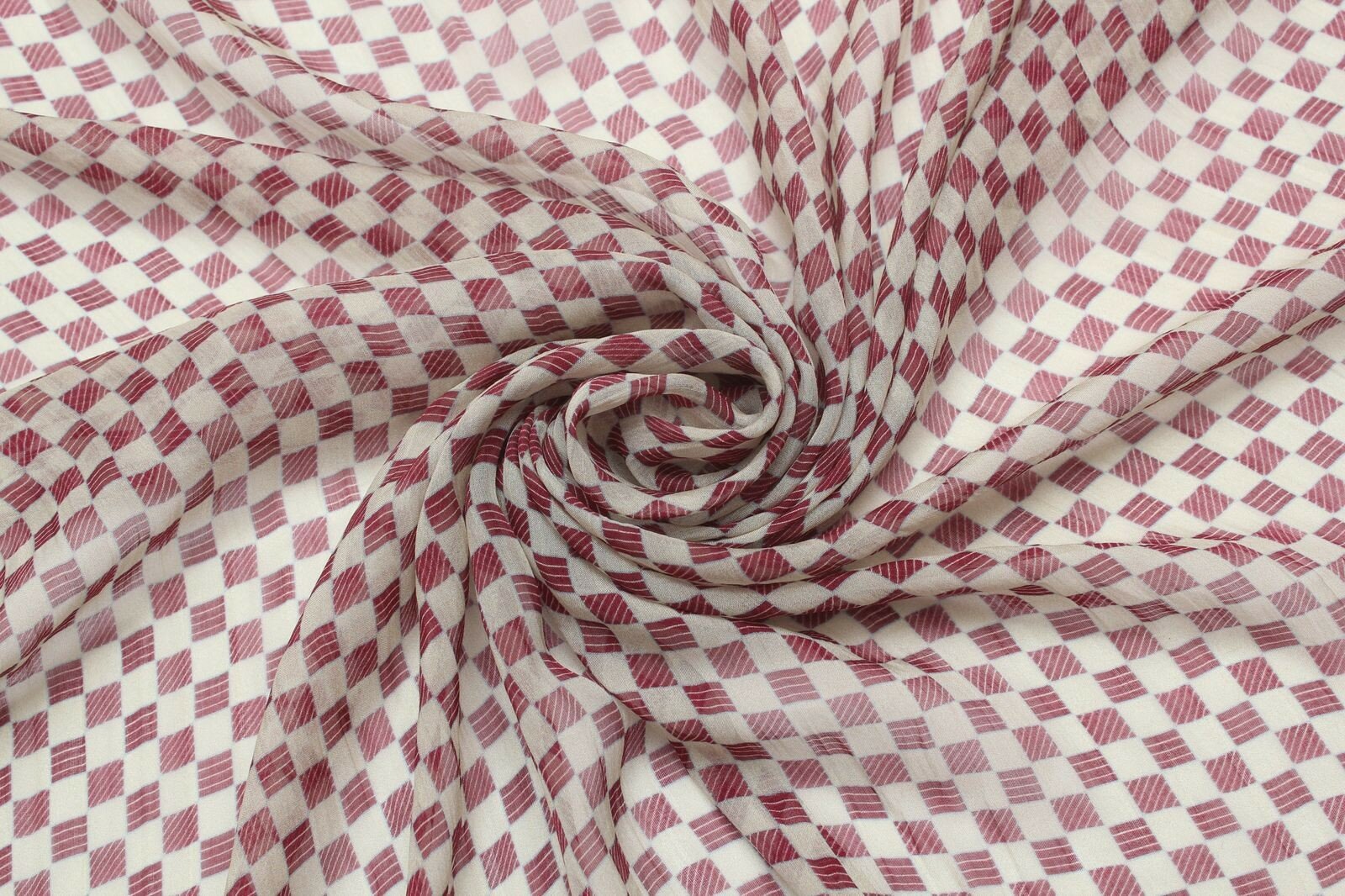 Ткань Шёлк шифон Alberta Ferretti вишнёвая шахматка на кремовом фоне , ш132см, 0,5 м