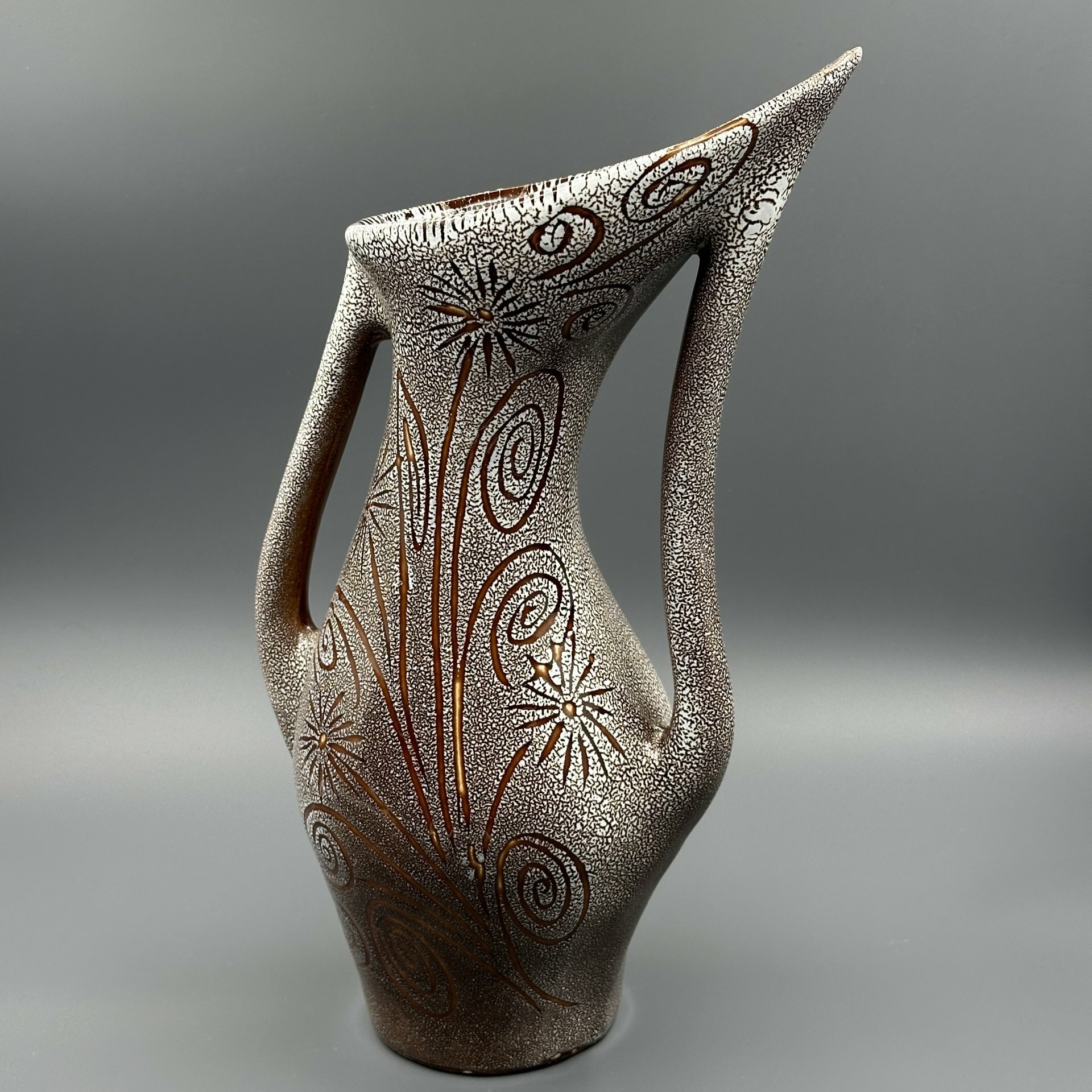 Кувшин декоративный, с цветочным декором, керамика, Европа, 1970-1990 гг.