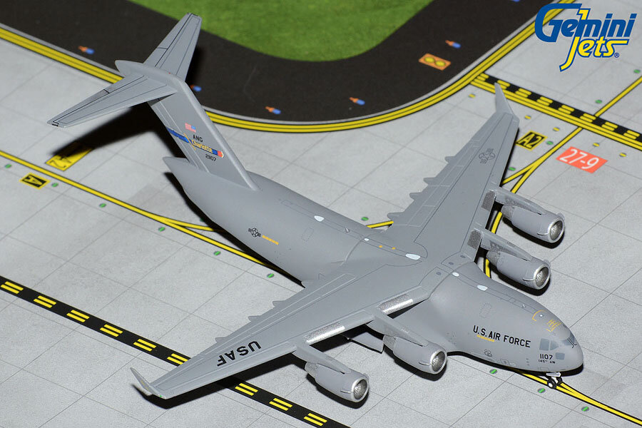 Gemini Jets Модель самолета Boeing C-17 Globemaster III