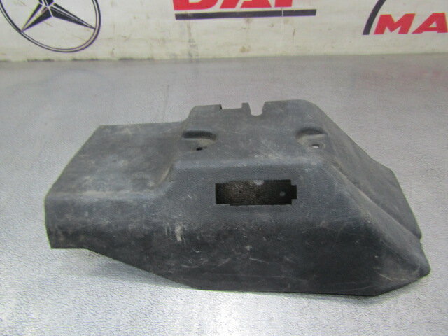 Крышка замка бардачка правого IVECO STRALIS