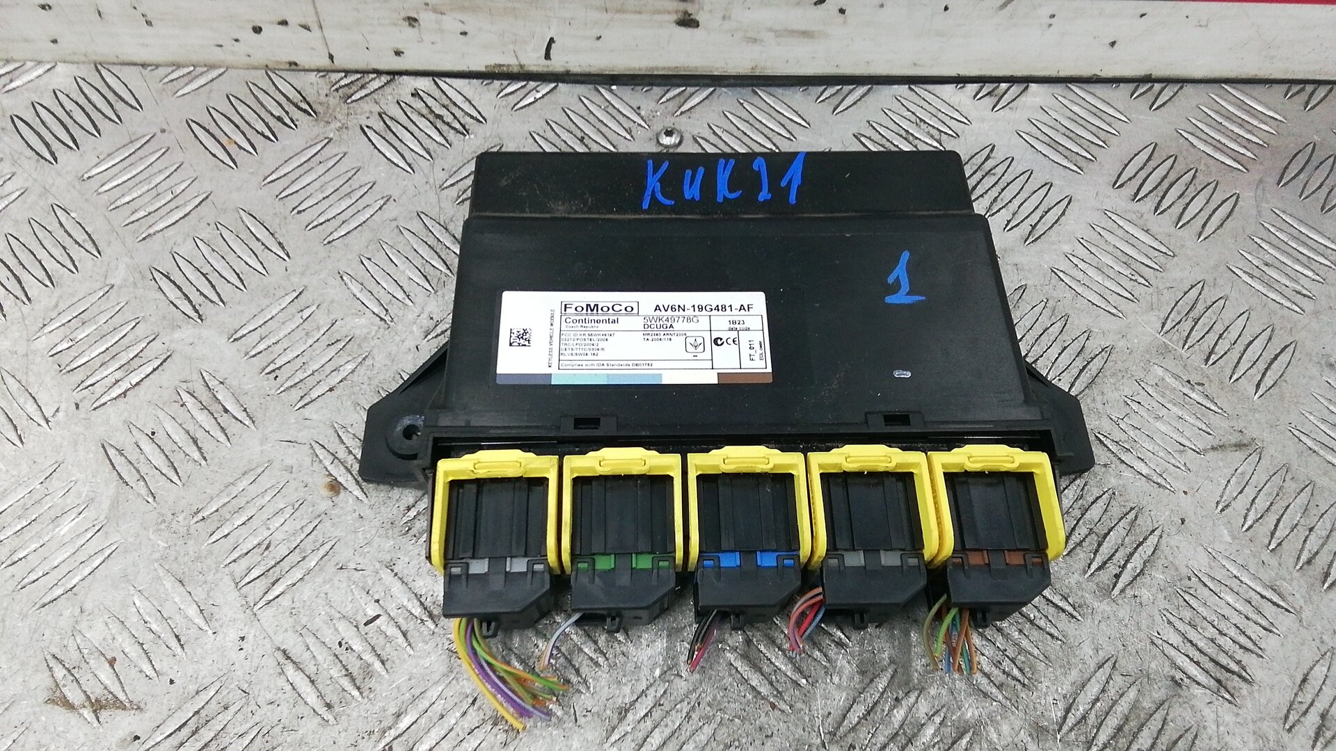 Блок комфорта FORD FOCUS 3, Номер av6n-19g481-af