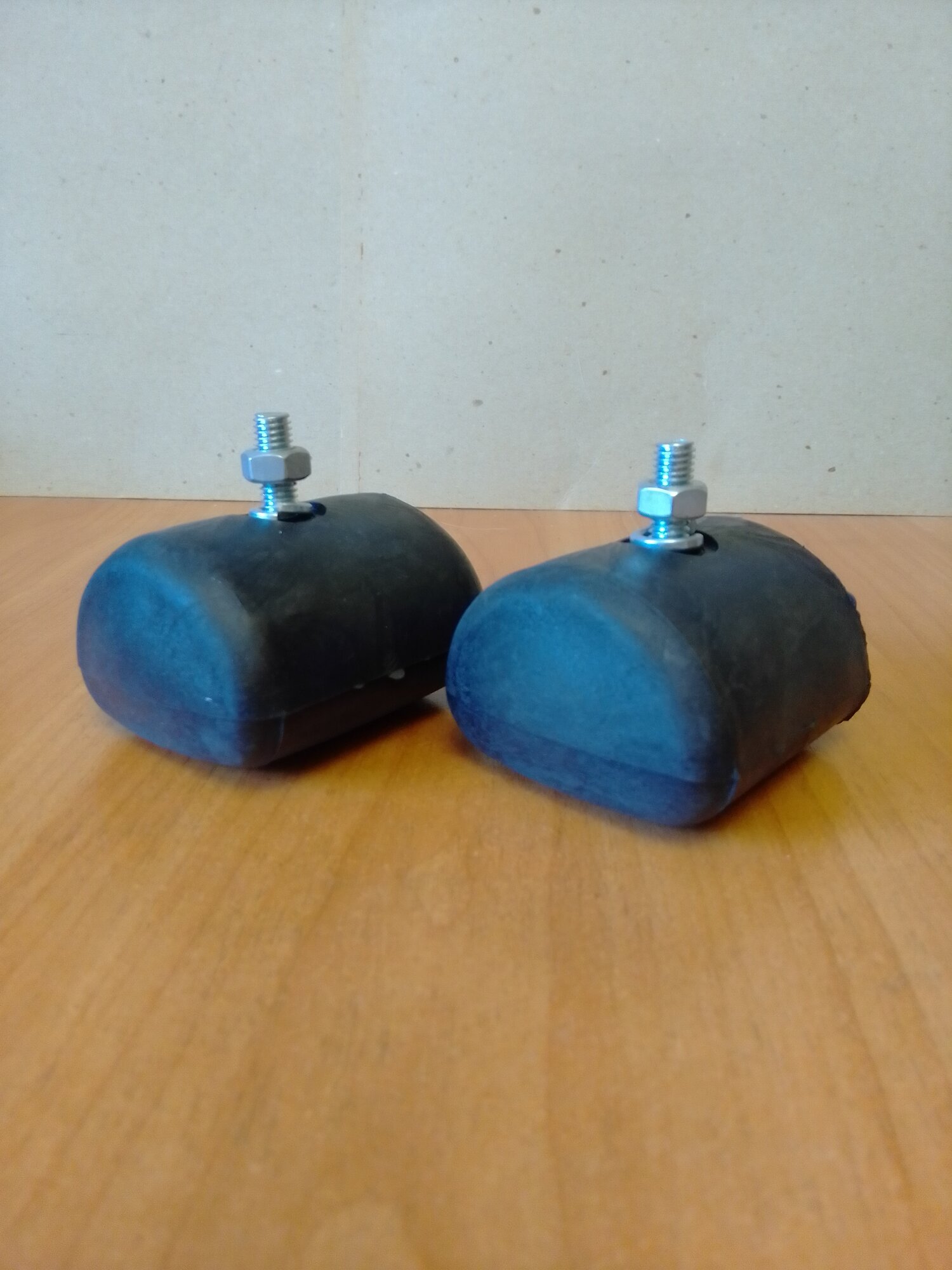 Буфер рессоры дополнительной задней в сборе для ГАЗ-53,-3307,-3309, ГАЗель, ГАЗель Next, Газель Бизнес, ГАЗон Next.52-2913428. Комплект 2 шт. БРТ, Балаково.