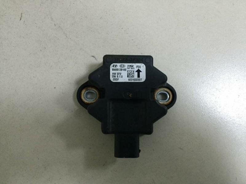 Датчик угла поворота рулевого колеса Hyundai Santa Fe CM 2006-2012 кат.номер: 956902B100