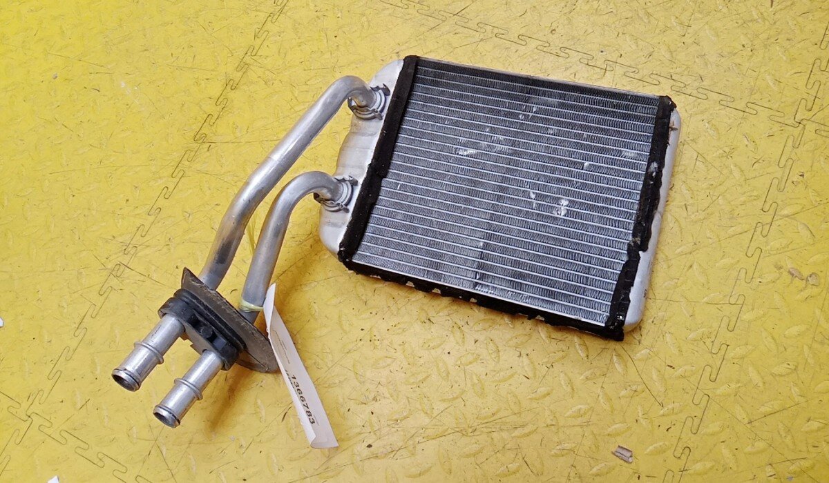 Радиатор отопителя Touareg I Volkswagen 7H1819121