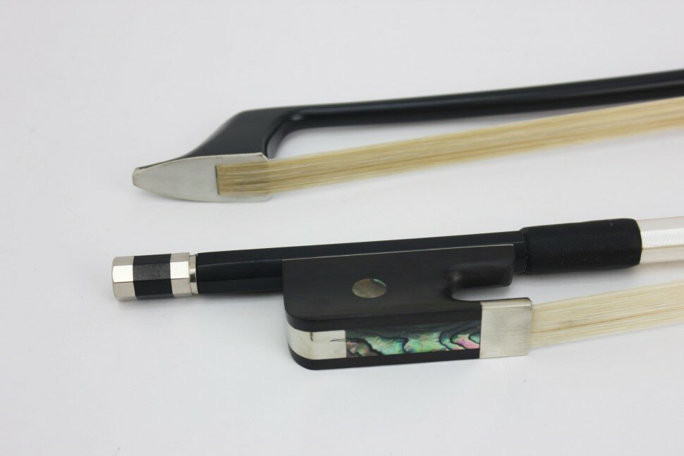 Смычок для контрабаса 4/4 карбоновый, французская (низкая) колодка FRENCH Bass FP801BF 4/.4, черный (F)