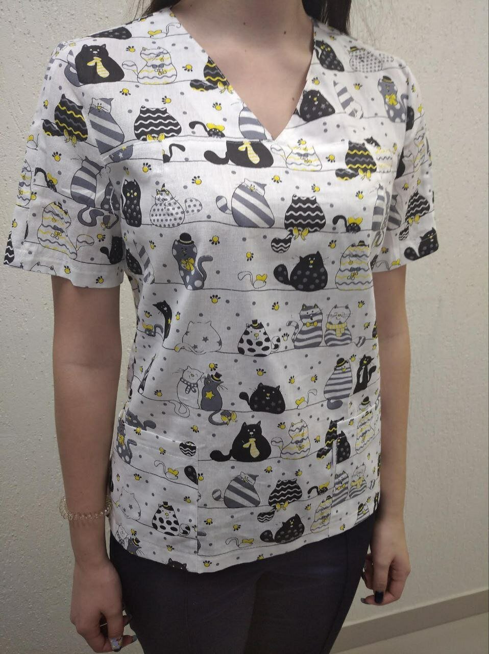 Костюм Амина(принт/котята) 42 медицинский