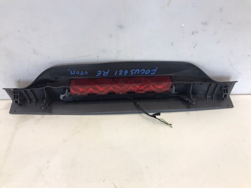 Б/У повторитель стоп-сигнала салонный Ford Focus 2010 CB4 SHDA 1.6L Duratec Универсал 36445 FORD арт. 13A613