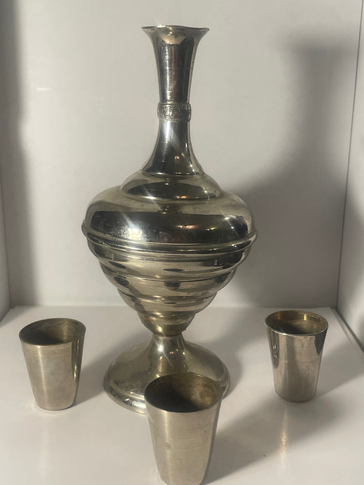 Набор металлический винтажный: мини графин и три рюмки
