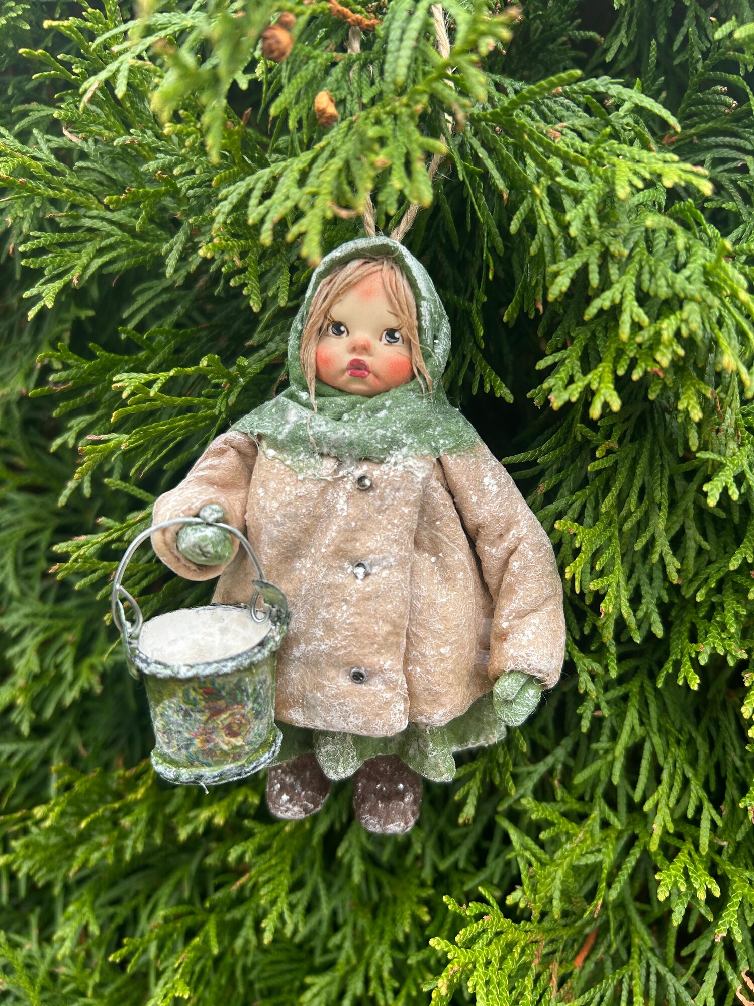 Ватная авторская игрушка "Снежные сливки"