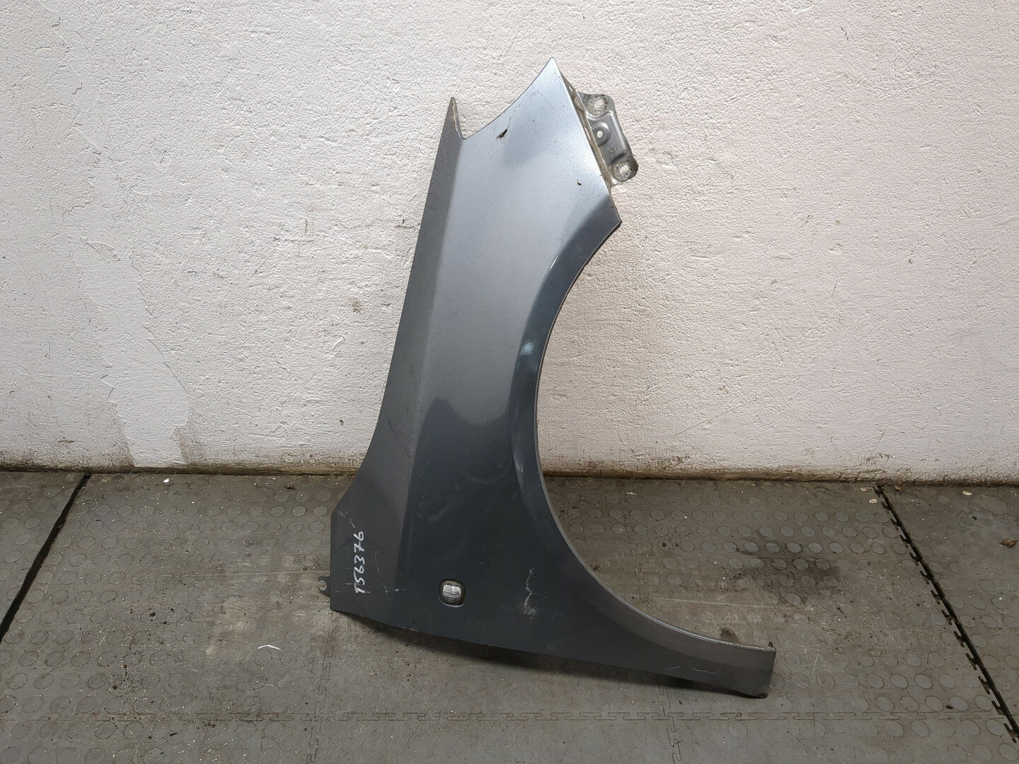 Крыло правое переднее Skoda Roomster Б/У