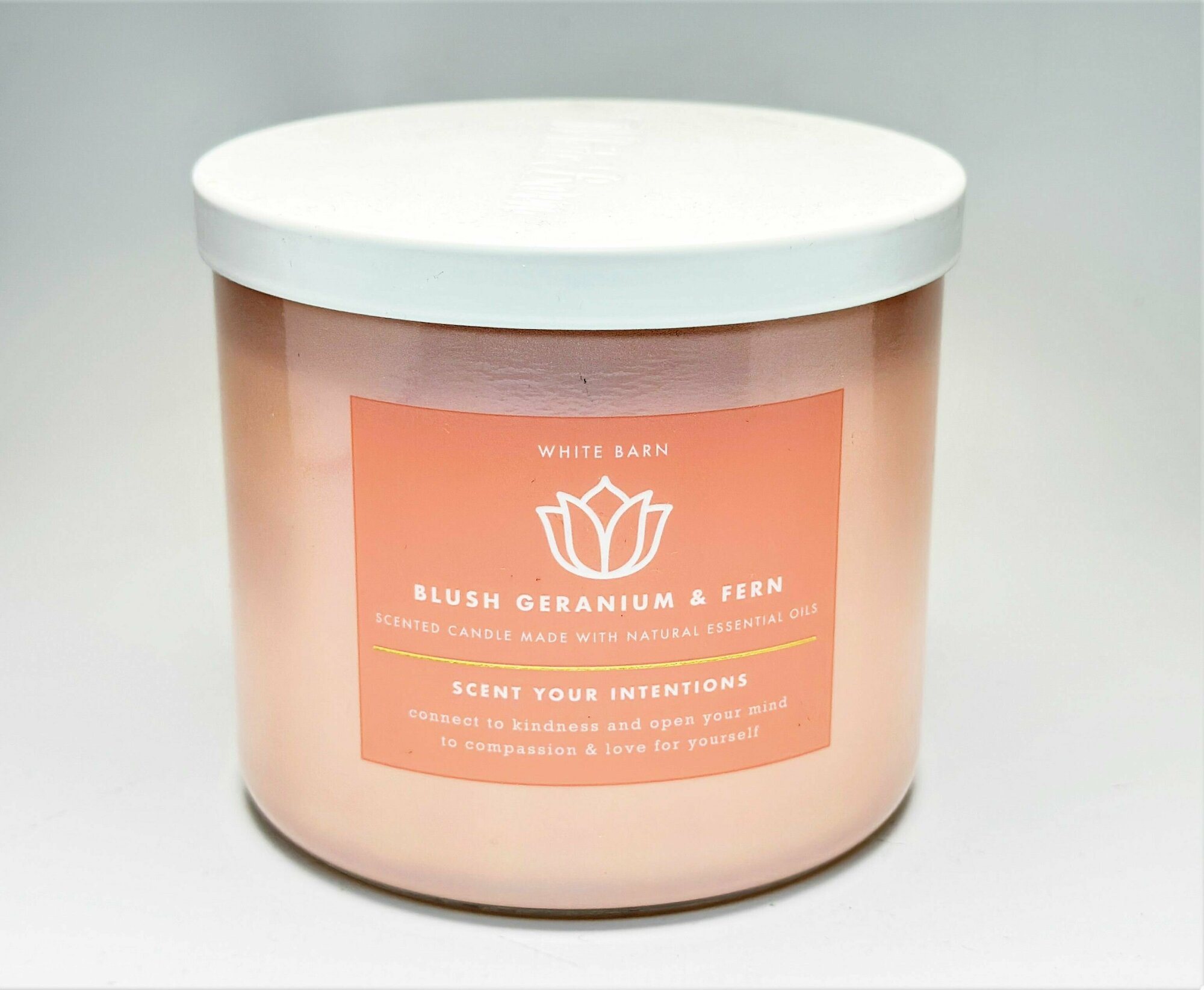 Bath and Body Works свеча ароматическая с 3-мя фитилями Blush Geranium and Fern