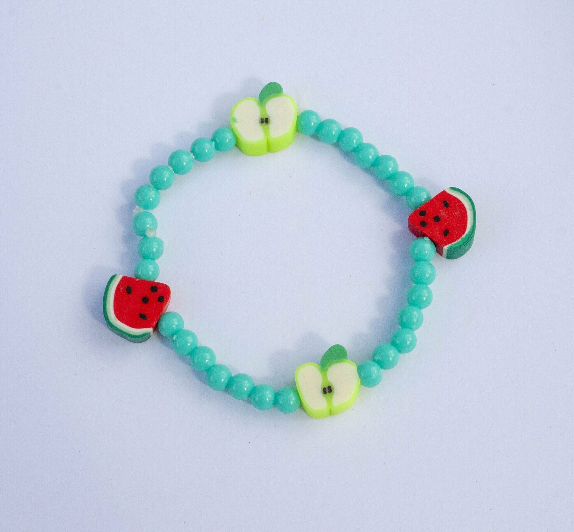 Эластичный браслет