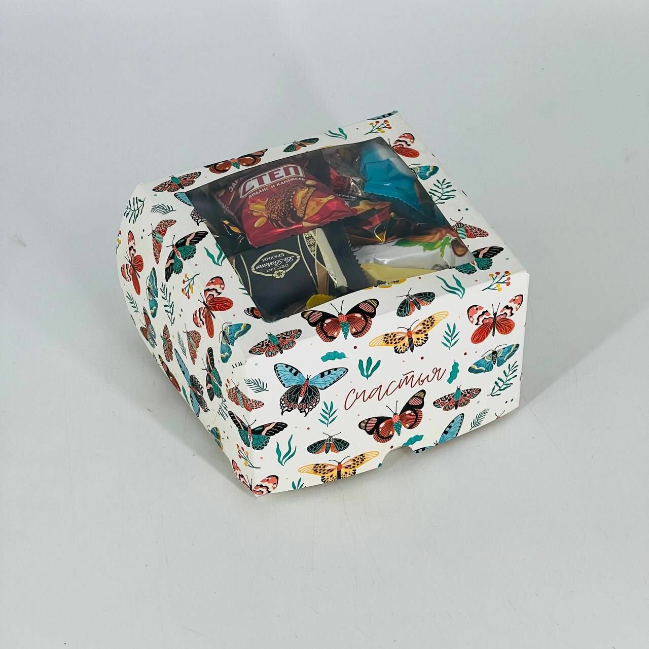 Чай элитный с конфетами ко дню всех влюбленных и 8 марта, подарочный чайный букет, чай