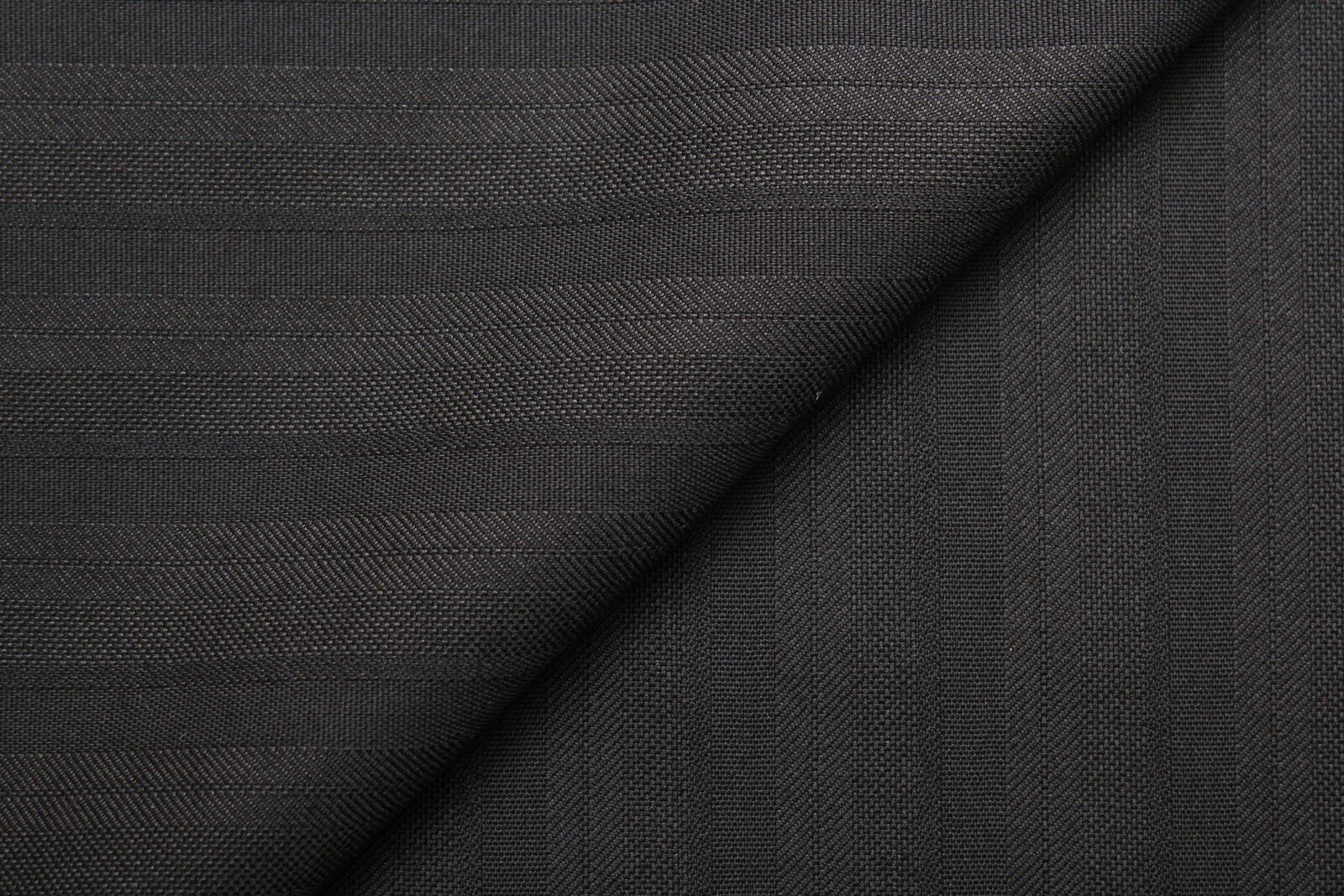 Ткань костюмная Agnona чёрная в жаккардовую полоску, ш152см, 0,5 м