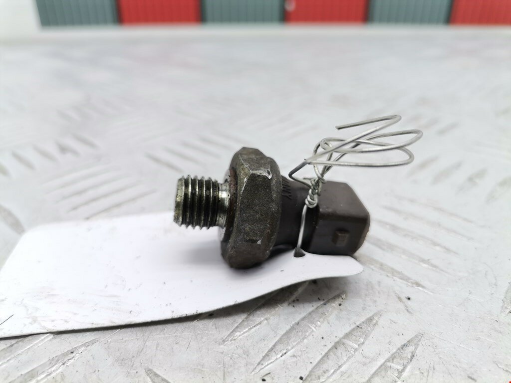 Датчик давления масла BMW 3-Series (E46) 12618611273 арт. 2043369