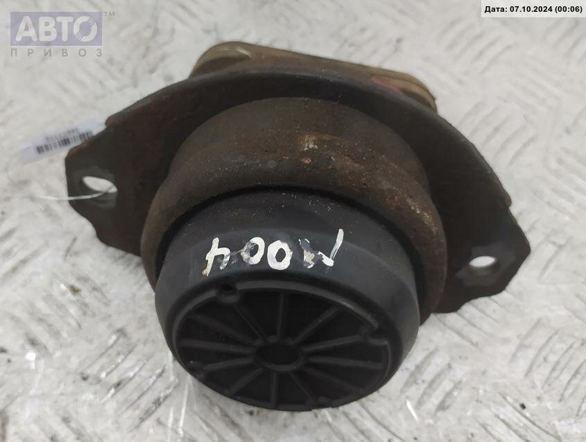 Подушка крепления двигателя Land Rover Discovery