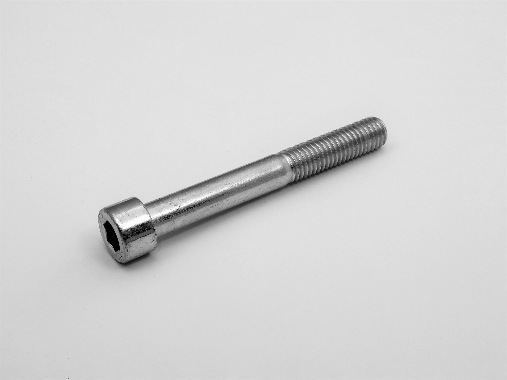 Винт цилиндр. с внутренним шест. М10 х80 DIN 912, M33 / 10 шт / соберизавод