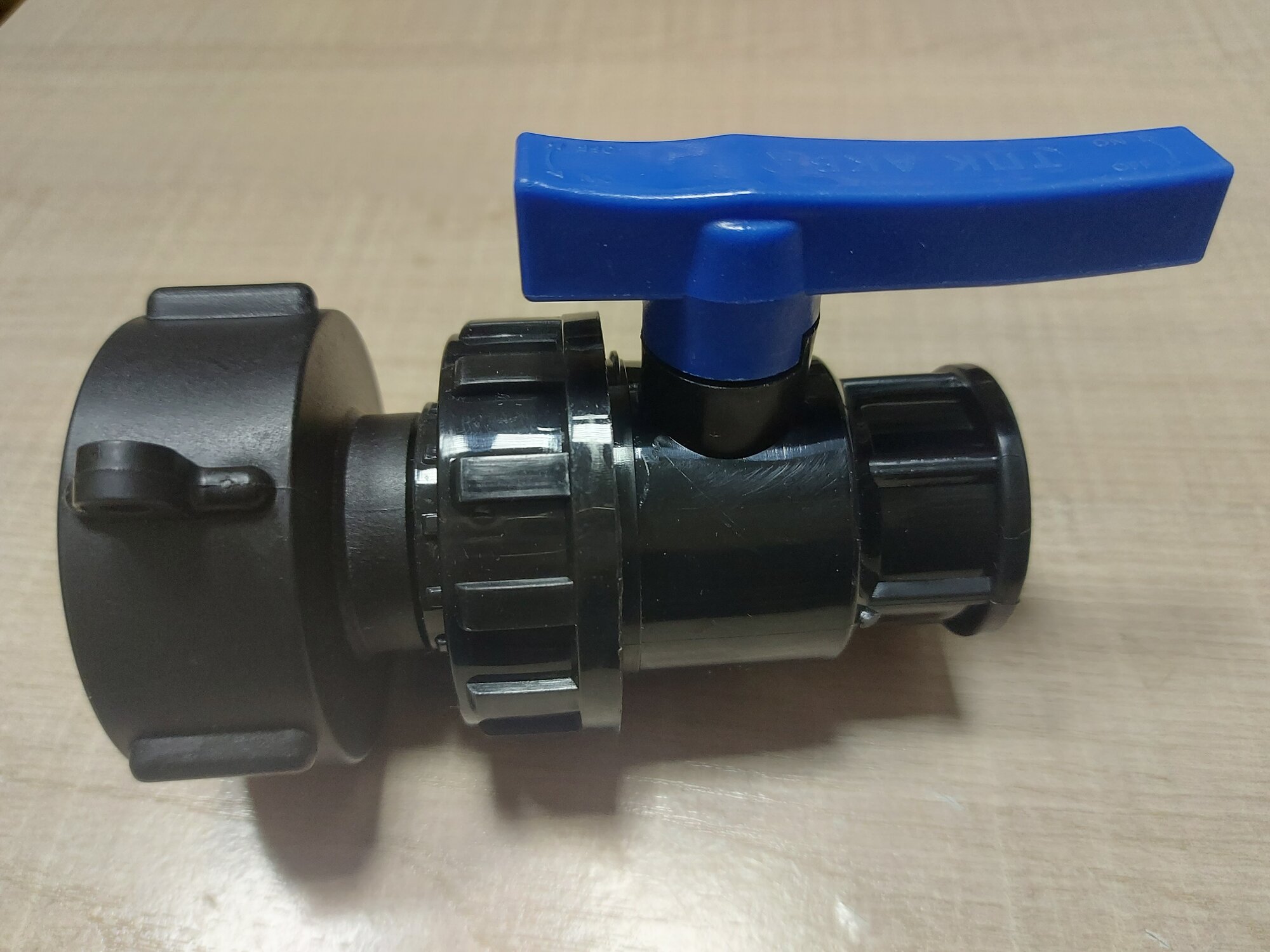 Крышка для еврокуба 60мм с краном 3/4" (внутр.)