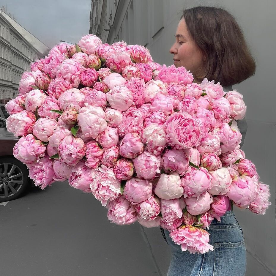 Букет из 101 пиона