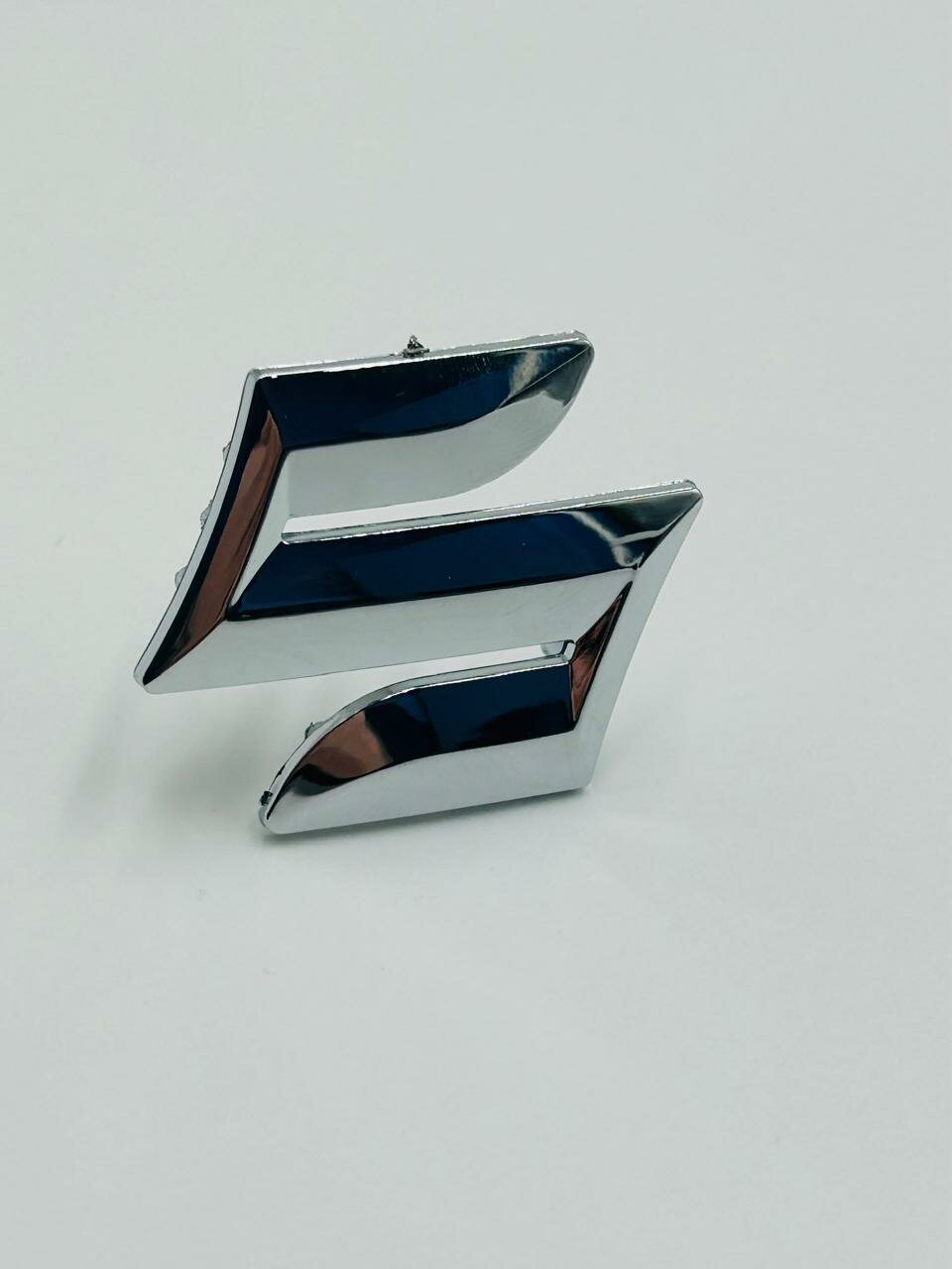 Эмблема значок в руль Suzuki 45х45 мм Хром