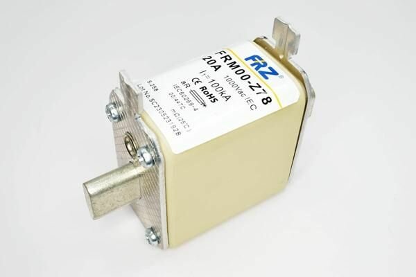 Предохранитель FRZ FRM00-Z78 1000V 20A AR Предохранитель быстродействующий aR 20А 1000В AC DIN00 1шт