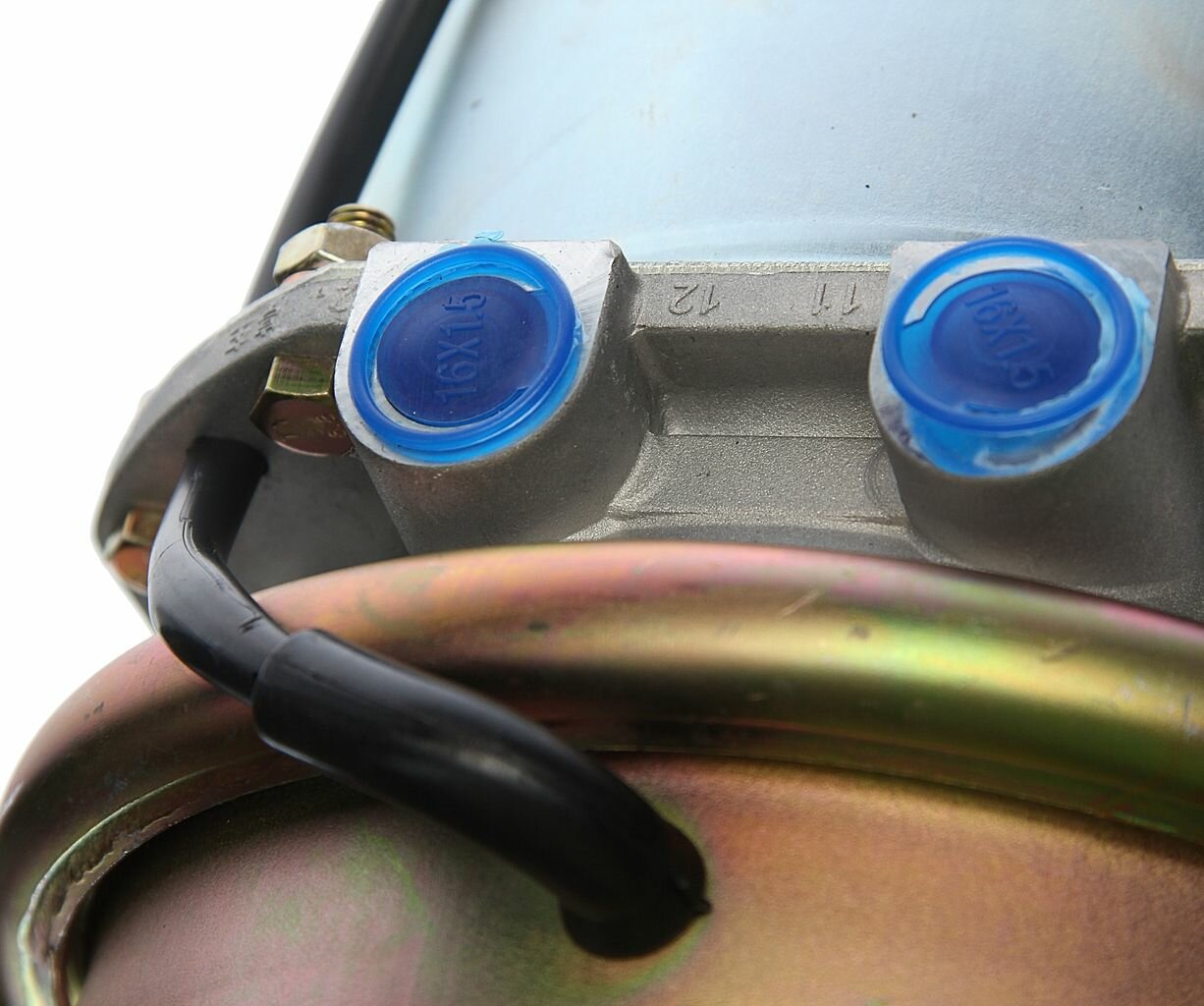 Энергоаккумулятор для КамАЗ ЕВРО-2, 3, МАЗ 30, 24 арт 35026021 MEGAPOWER AUTOMOTIVE